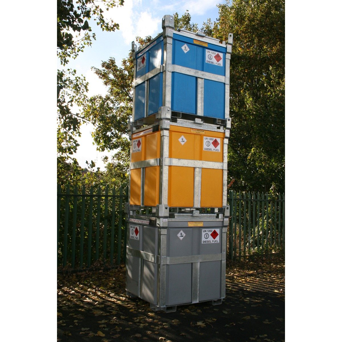 950L BUNDED DIESEL POLYCUBE - Tanks IE